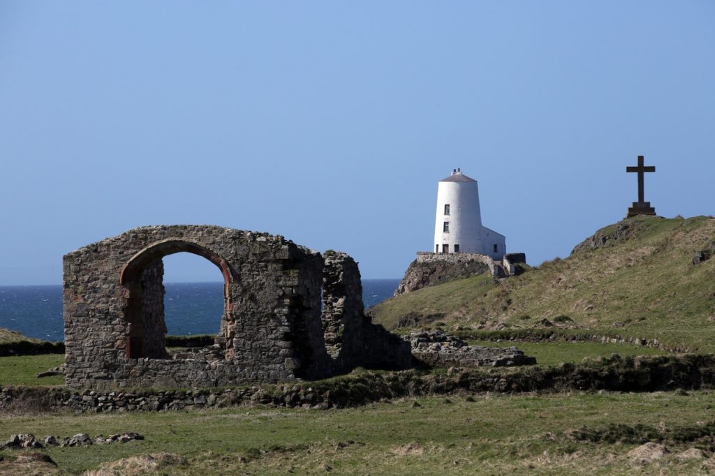 January - St Dwynwen's Day - Conwy Valley and North West Wales Coast ...